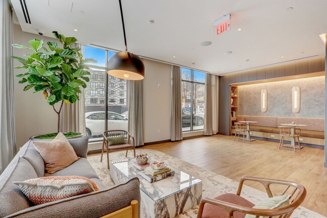 Northeastern University | Off-Campus Housing Search