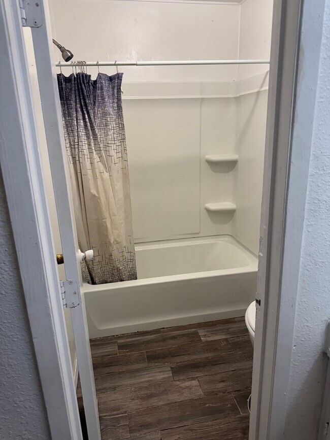 1402 E 6th St House Off-Campus Housing, Odessa, TX