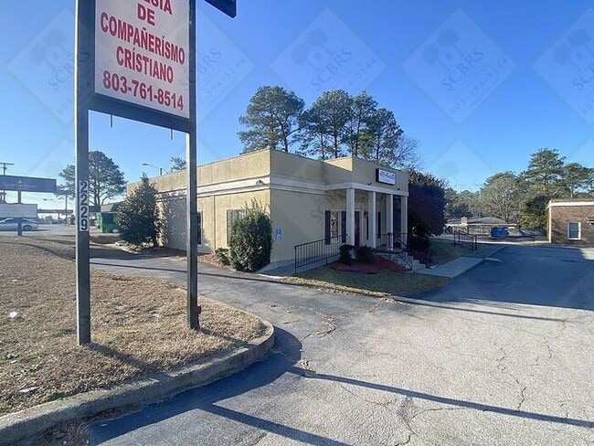 2229 Decker Blvd UNIT A (COMMERCIAL SPACE) House - House Rental in ...