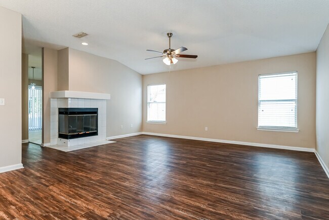 Welcome 2024 in Your Dream Home! 4BED 2BAT... - House Rental in ...