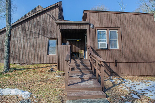 Pine Tree Garden Apartments For Rent in Cairo, NY | ForRent.com