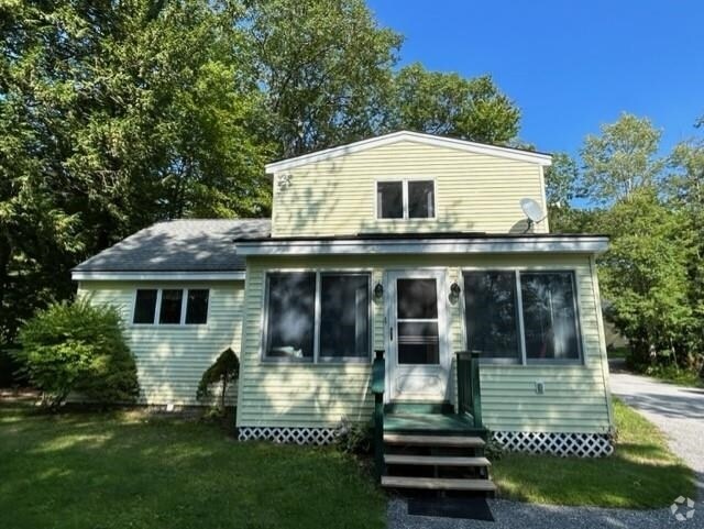 Houses for Rent in New Hampshire | ForRent.com