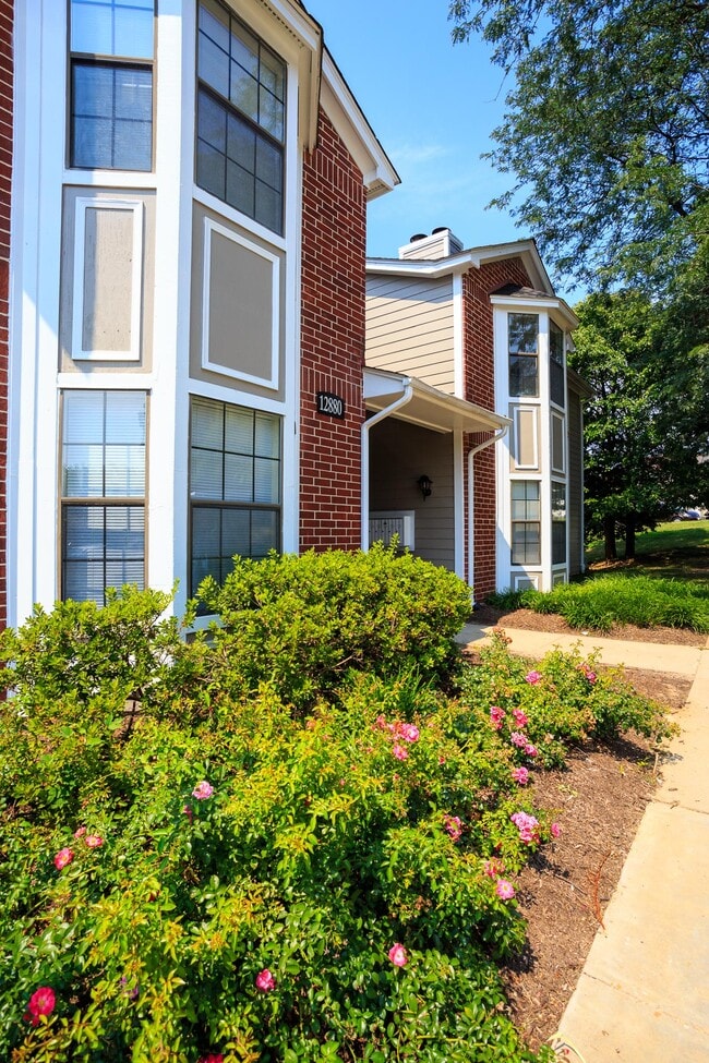 Rolling Brook Village Apartments - Woodbridge, VA | ForRent.com