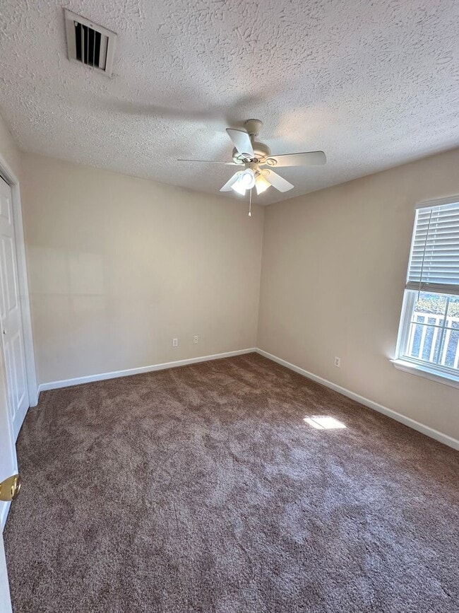 3 Bed 2 Bath located in the Palm Cove Community! Off-Campus Housing ...