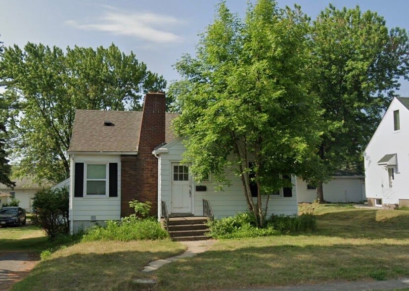 214 W St Marie St - House for Rent in Duluth, MN | ForRent.com