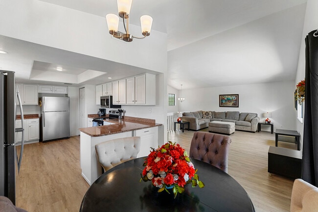 3828 E Dulciana Ave Off-Campus Housing, Mesa, AZ