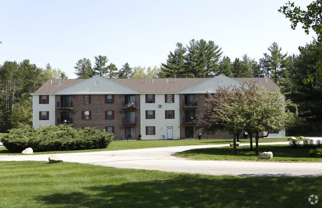 Oak Creek Apartments For Rent in Concord, NH | ForRent.com
