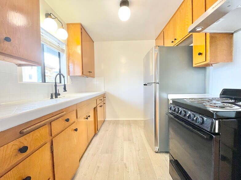 6352 Willoughby Ave Unit 3 - Apartment for Rent | Los Angeles, CA ...