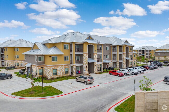 Kallison Ranch Apartments - San Antonio, TX | ForRent.com
