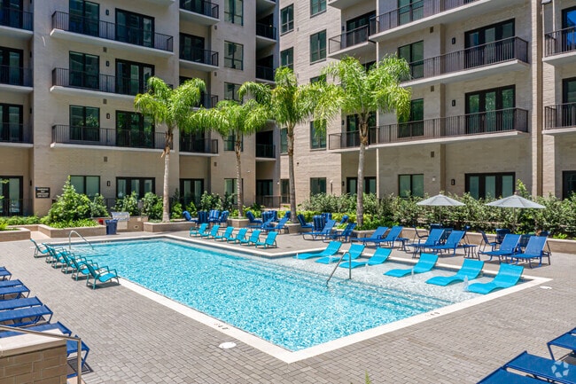 Tulane University | Off-Campus Housing Search