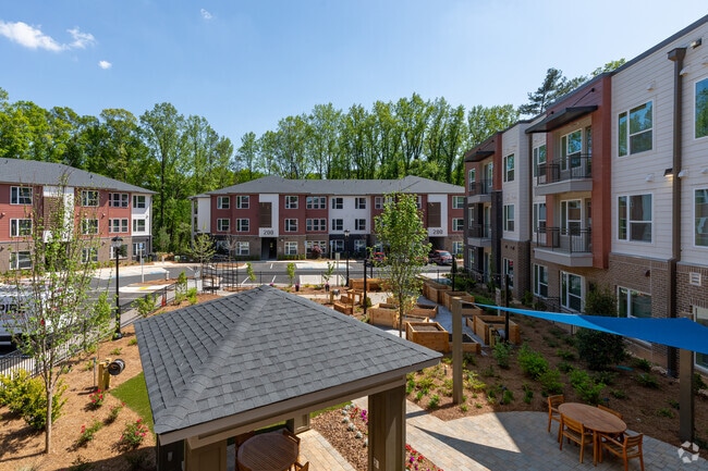 Columbia Canopy At Grove Park