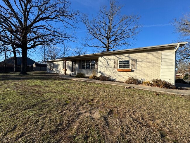 895 Marion Anderson Rd Off-Campus Housing, Hot Springs, AR