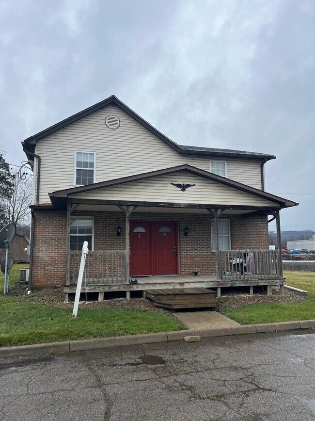 6200 6th Ave Townhome - Townhome Rental in Koppel PA | ForRent.com