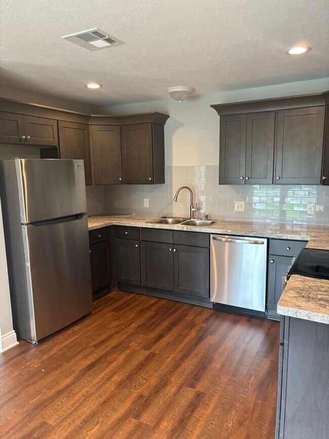 44 Magnolia Rd Apartment Unit B - Sulphur, LA | ForRent.com