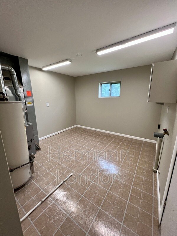 1400 Flicker Dr Rental For Rent in Florissant, MO | ForRent.com