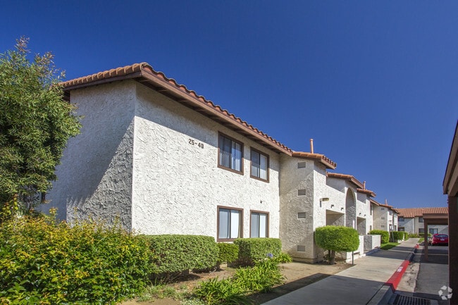 Sycamore Ridge Apartments - Vista, CA | ForRent.com