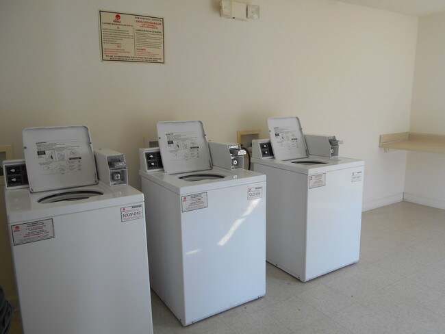 Kates Trace Apts - Newport News, VA | ForRent.com