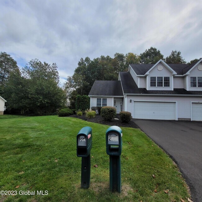 20 Garden Terrace Townhome - Townhome Rental in Colonie NY | ForRent.com