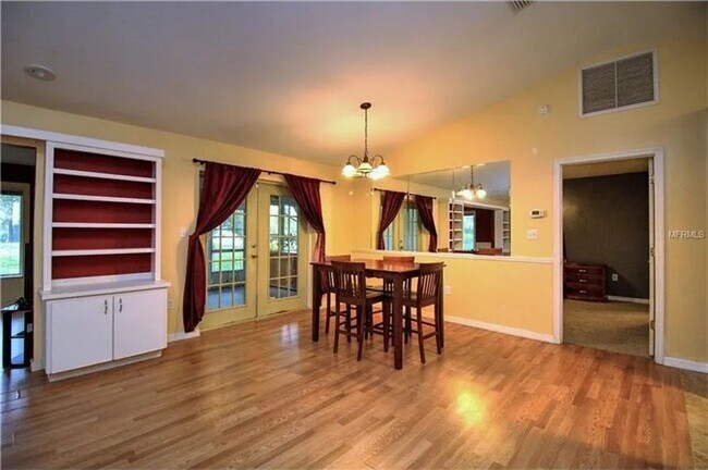 Spacious 3BR/2.5BA Single Family Home in G... - House Rental in Grand ...