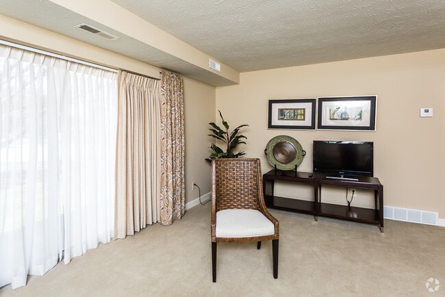 Regency Apartments For Rent in Parma, OH | ForRent.com