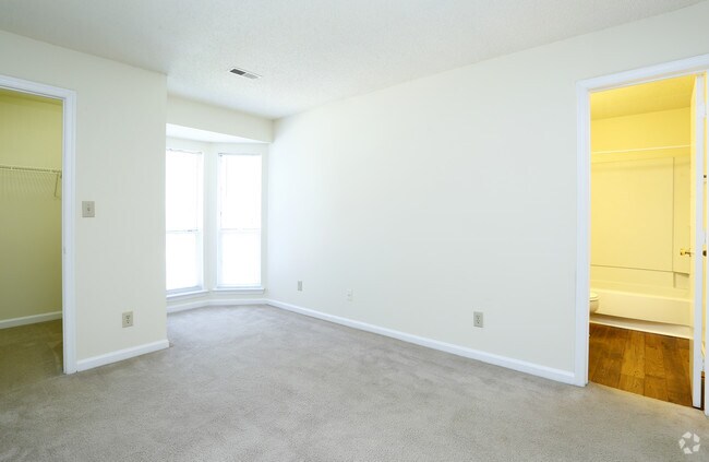 The Summit at Avent Ferry Apartments - Raleigh, NC | ForRent.com