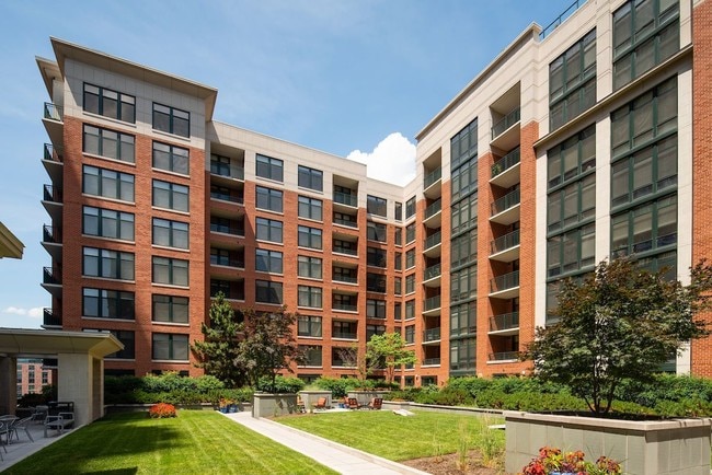 The Eden Apartments | Johns Hopkins Medicine | Off-Campus Housing Search