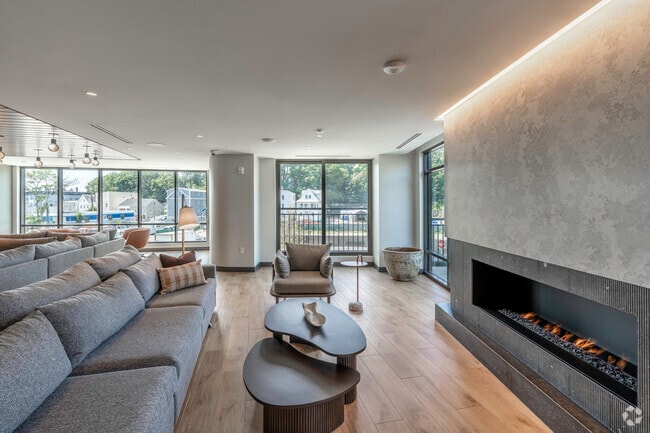 Suffolk University | Off-Campus Housing Search