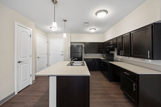 Lincoln Lofts - Bloomington, IL | ForRent.com