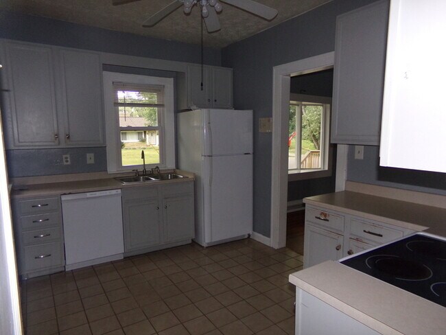 Corner Lot Cape Cod! House - House Rental in Dayton, OH | ForRent.com