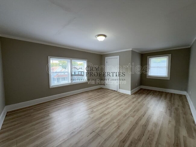 301.5 N Temple Ave Off-Campus Housing, Indianapolis, IN