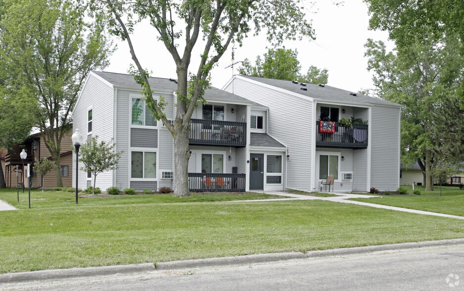 Jefferson Commons | Jefferson, WI | ForRent.com