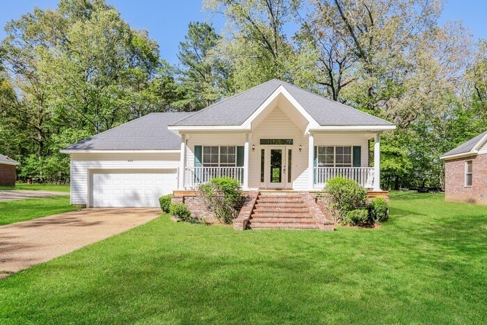 Gorgeous 3 Bedroom in Byram, MS - House Rental in Byram, MS | ForRent.com