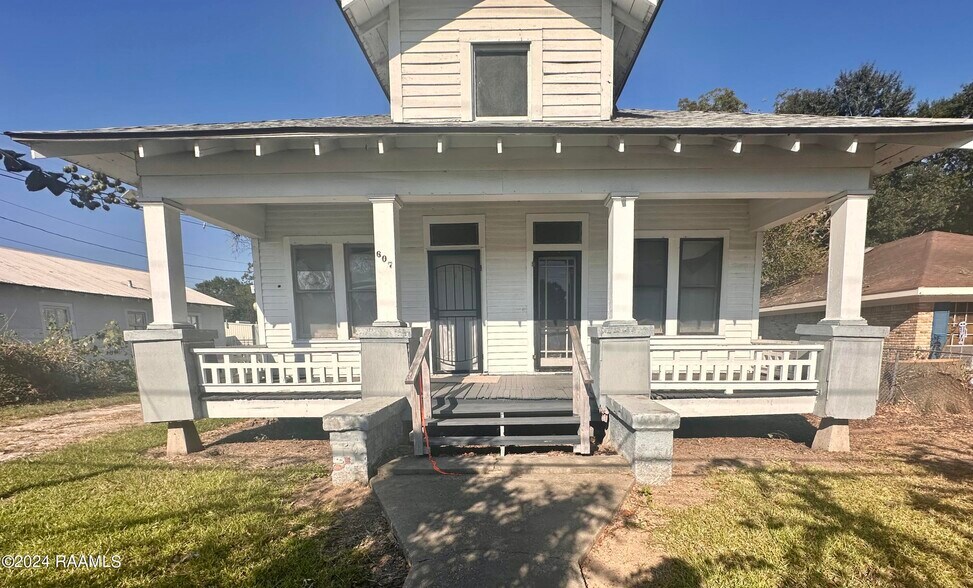 607 Surrey St - House for Rent in Lafayette, LA | ForRent.com