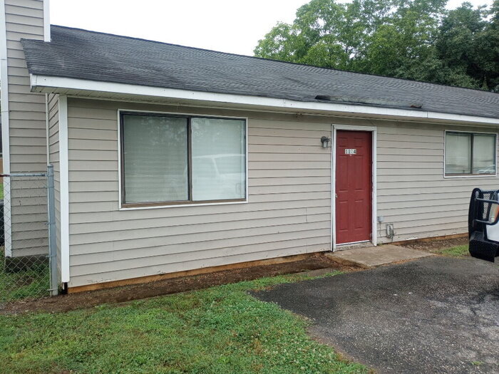 1124 E Blackstock Rd - House for Rent in Moore, SC | ForRent.com