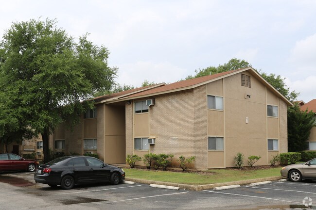 Forest Ridge Apartments For Rent in San Antonio, TX | ForRent.com
