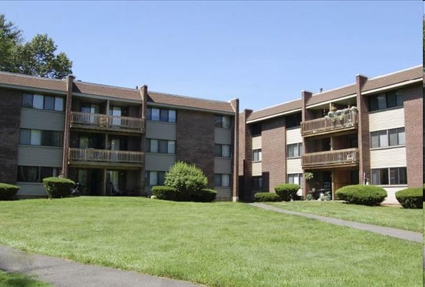 Avon Place Apartments - Avon, CT | ForRent.com