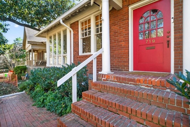 719 Elkmont Dr NE Off-Campus Housing, Atlanta, GA