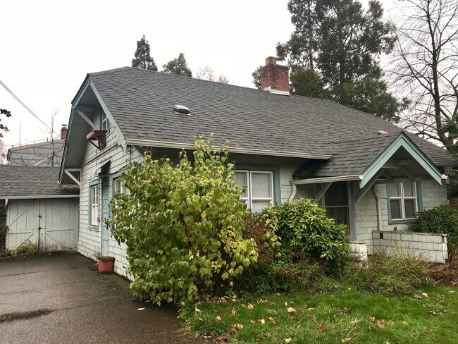 1610 Hilyard St - House for Rent in Eugene, OR | ForRent.com