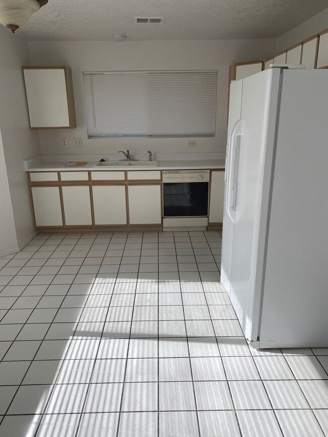 908 Perry Meadows Dr NE House - House Rental in Rio Rancho, NM ...