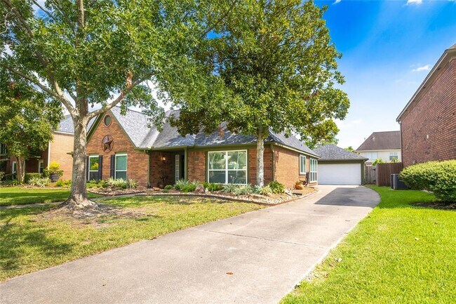 16015 Rainbow Lake Rd - House for Rent in Houston, TX | ForRent.com