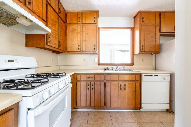 Sheldon Court Unidad A Rental - Atlanta, GA | ForRent.com