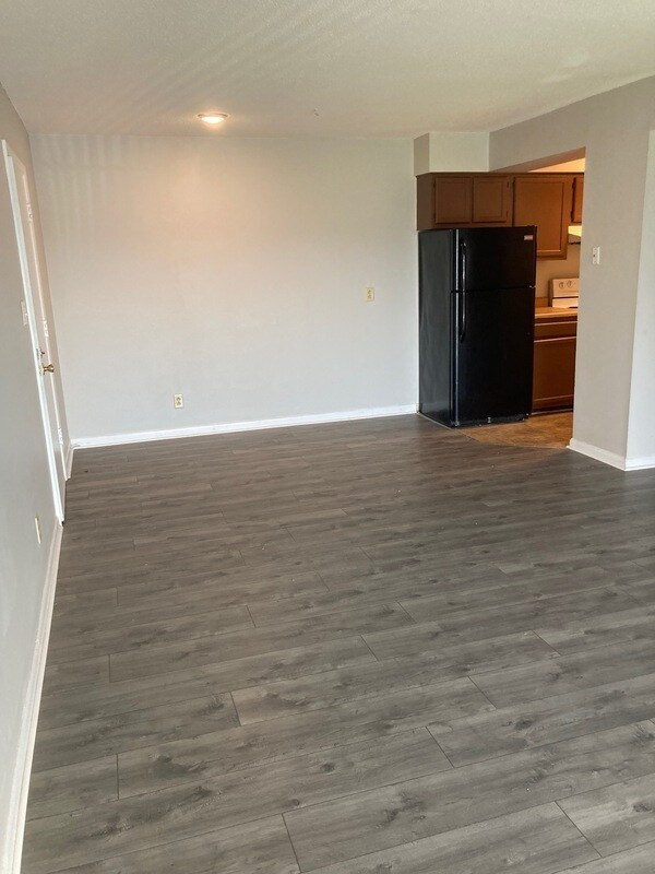 2833 N Ohenry Blvd Unit F - Condo for Rent in Greensboro, NC | ForRent.com