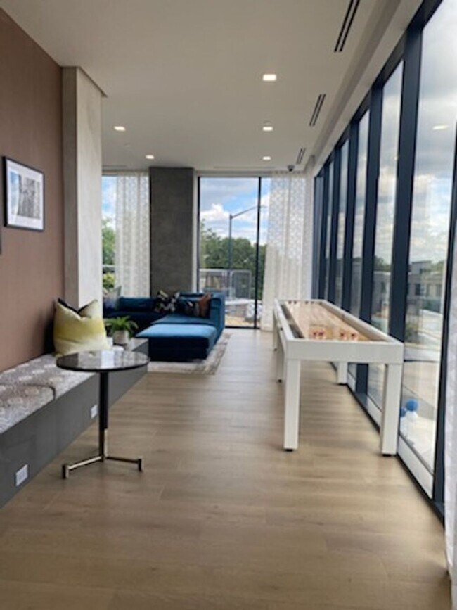 High Rise Condo Living at Its Best!!!! Unit 788 W Marietta St NW ...