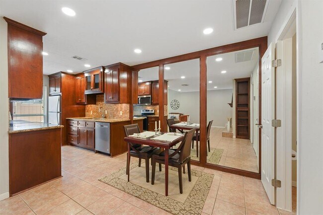 2379 Briarwest Blvd Unit 79 - Condo for Rent in Houston, TX | ForRent.com