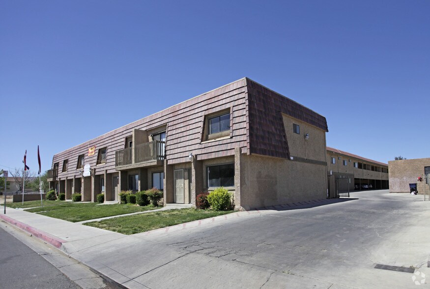 Courtyard Apartments | Palmdale, CA | Starting at $1,800 | ForRent.com