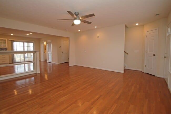 1214 Old Richmond Circle Off-Campus Housing, Harrisonburg, VA