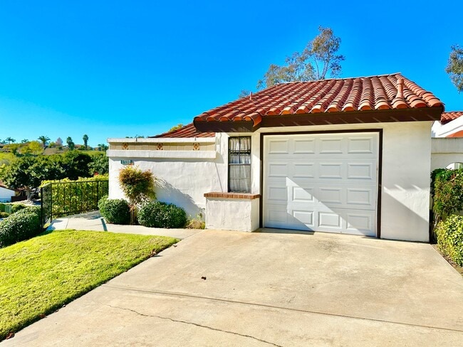1732 Woodbrook Ln - House for Rent in Fallbrook, CA | ForRent.com