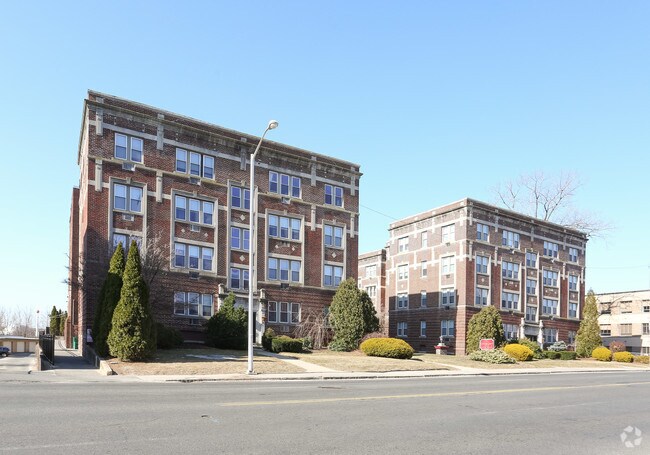 New Colony Court Apartments - Springfield, MA | ForRent.com