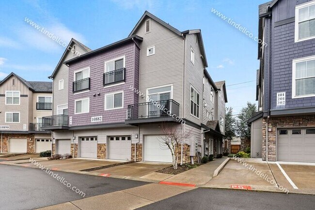 Stylish 2 Bedroom Condo with Attached Gara... Unit 203 - Condo for Rent ...