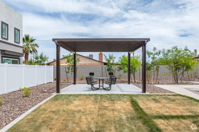 Elevate on Vineyard Apartments - Phoenix, AZ | ForRent.com